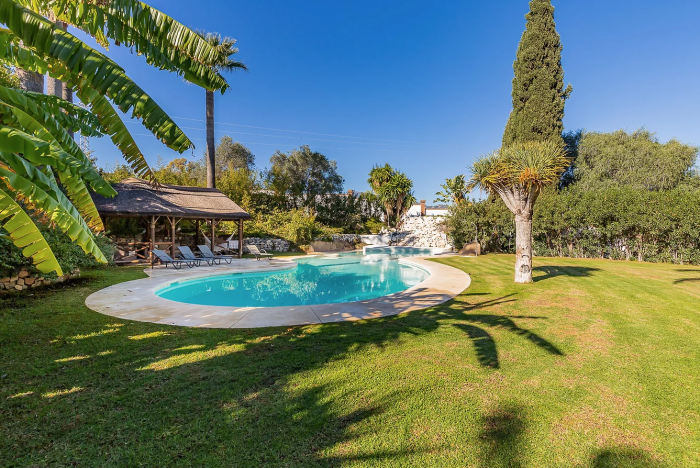 Stunning modern 6 bedroom luxury Marbella holiday rental villa : Luxury ...